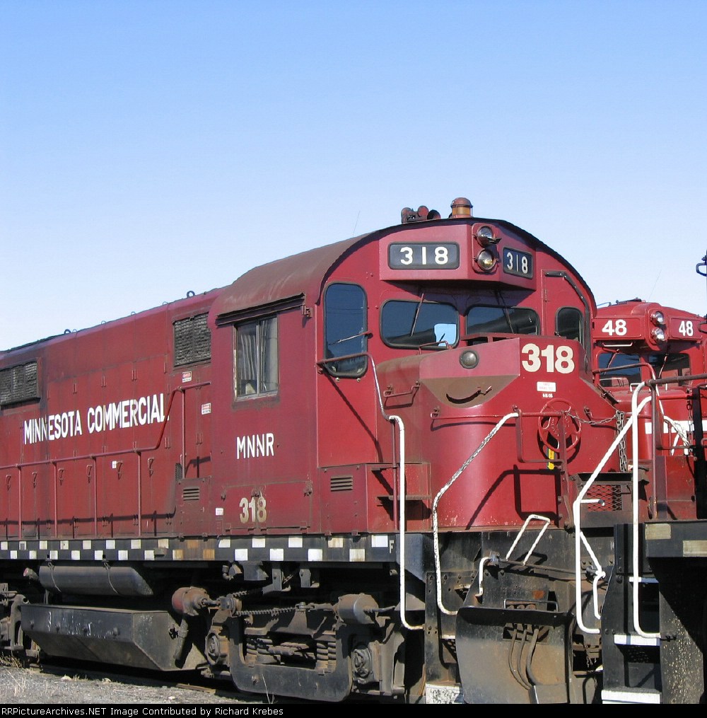 Minnesota Commercial RS27 318 and MNNR B30-7 48